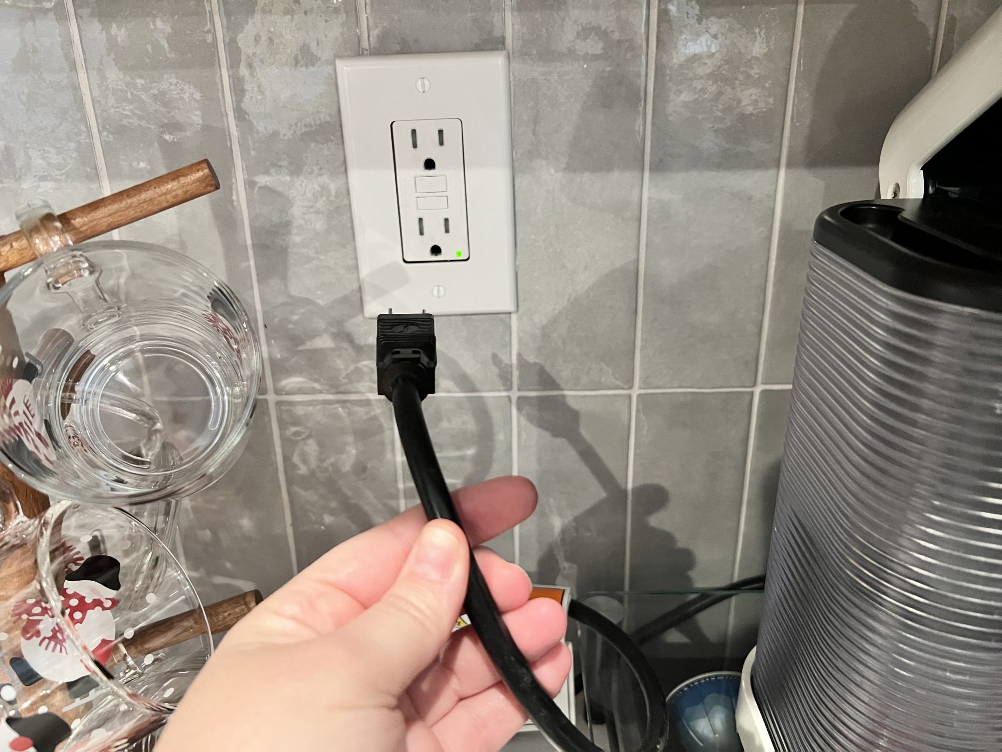 Nespresso Stuck? How To Fix a Clogged Nespresso Vertuo Machine - What ...